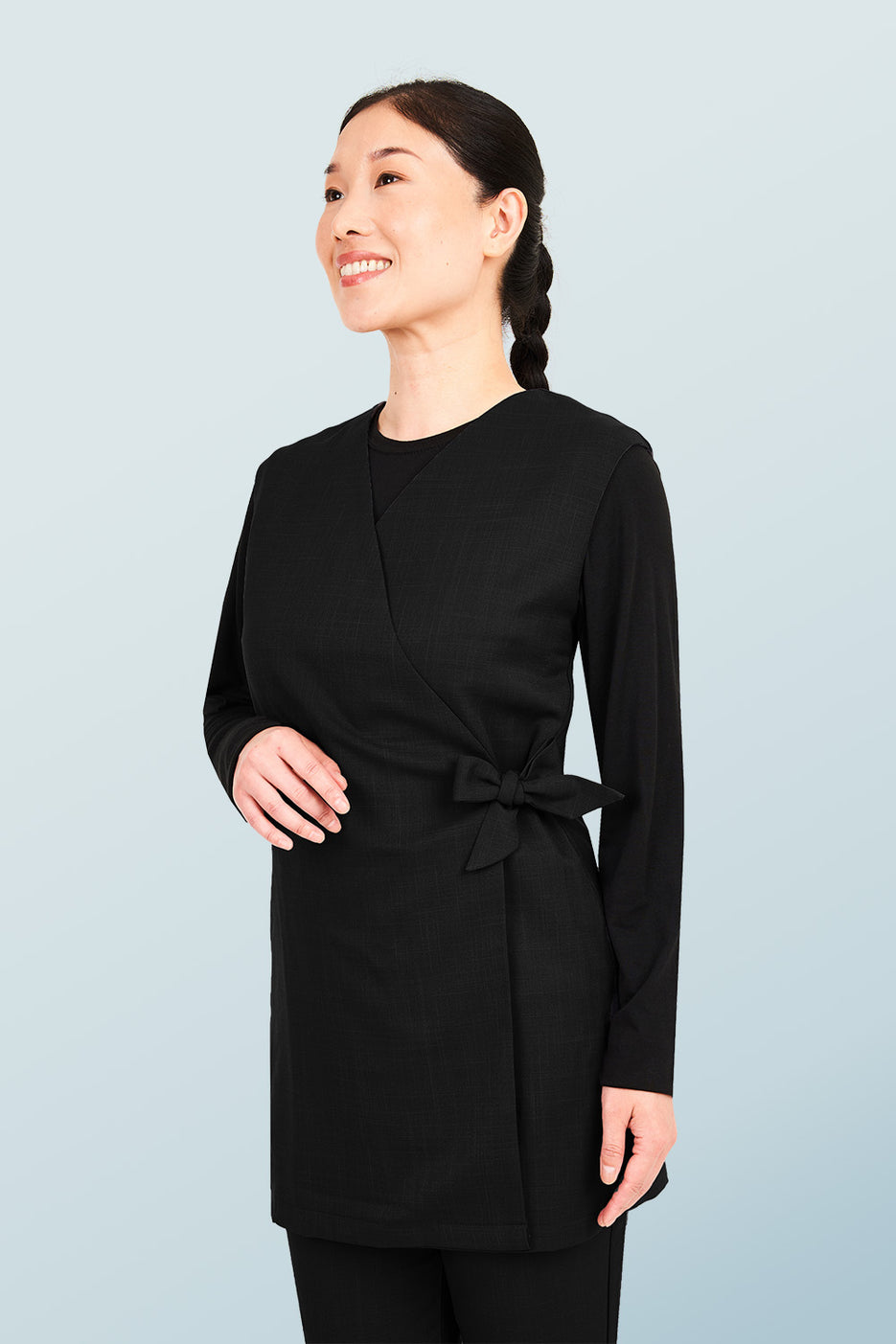 Adjustable | La Beeby | Feel-Good Spa & Salon Uniforms