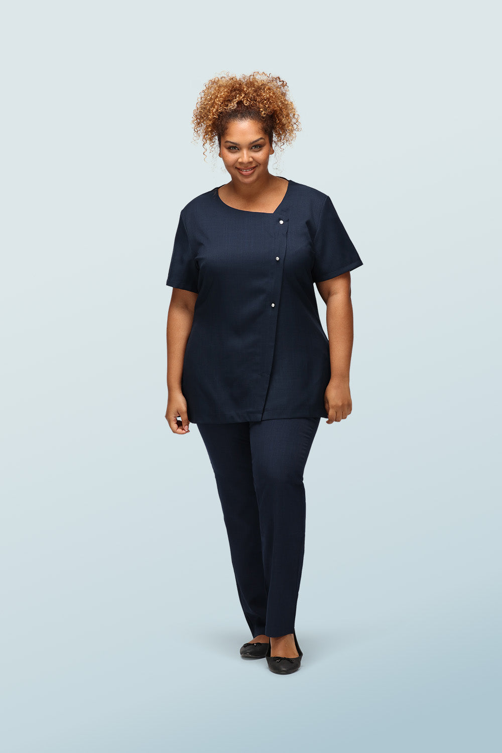 Macy Navy – La Beeby